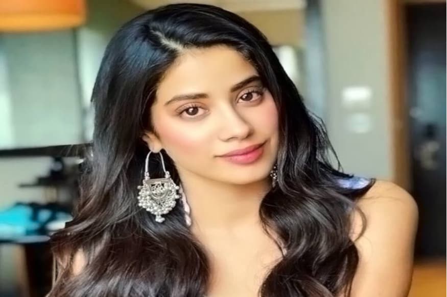 Jhanvi Kapoor Wiki Age Family Boyfriend Biography