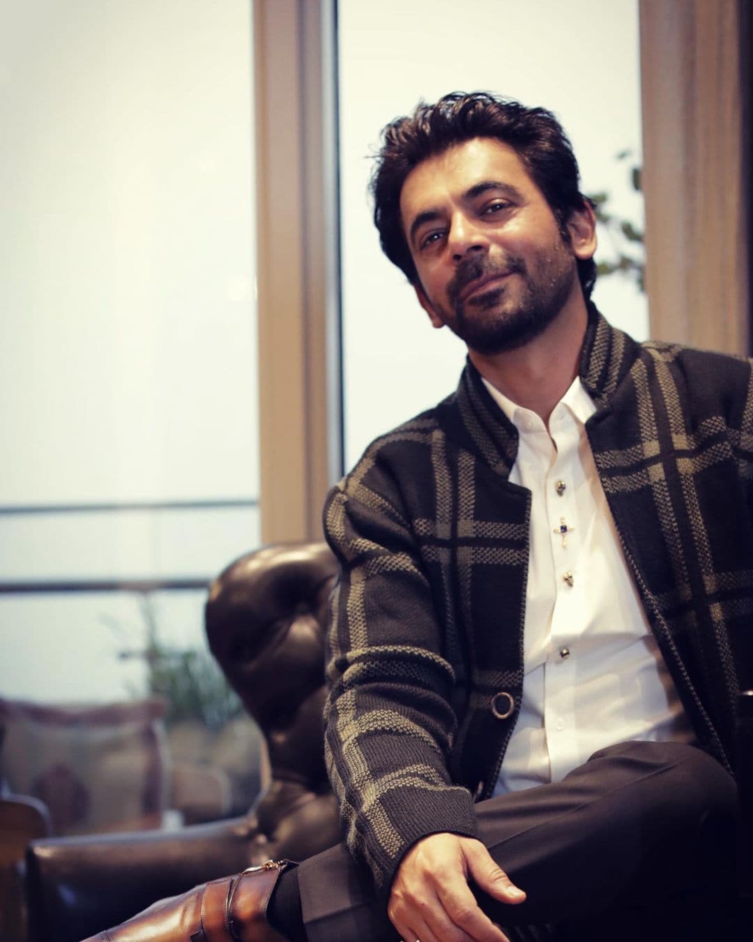 Sunil Grover Aka Dr Gulati and guthi net worth income know about his ...