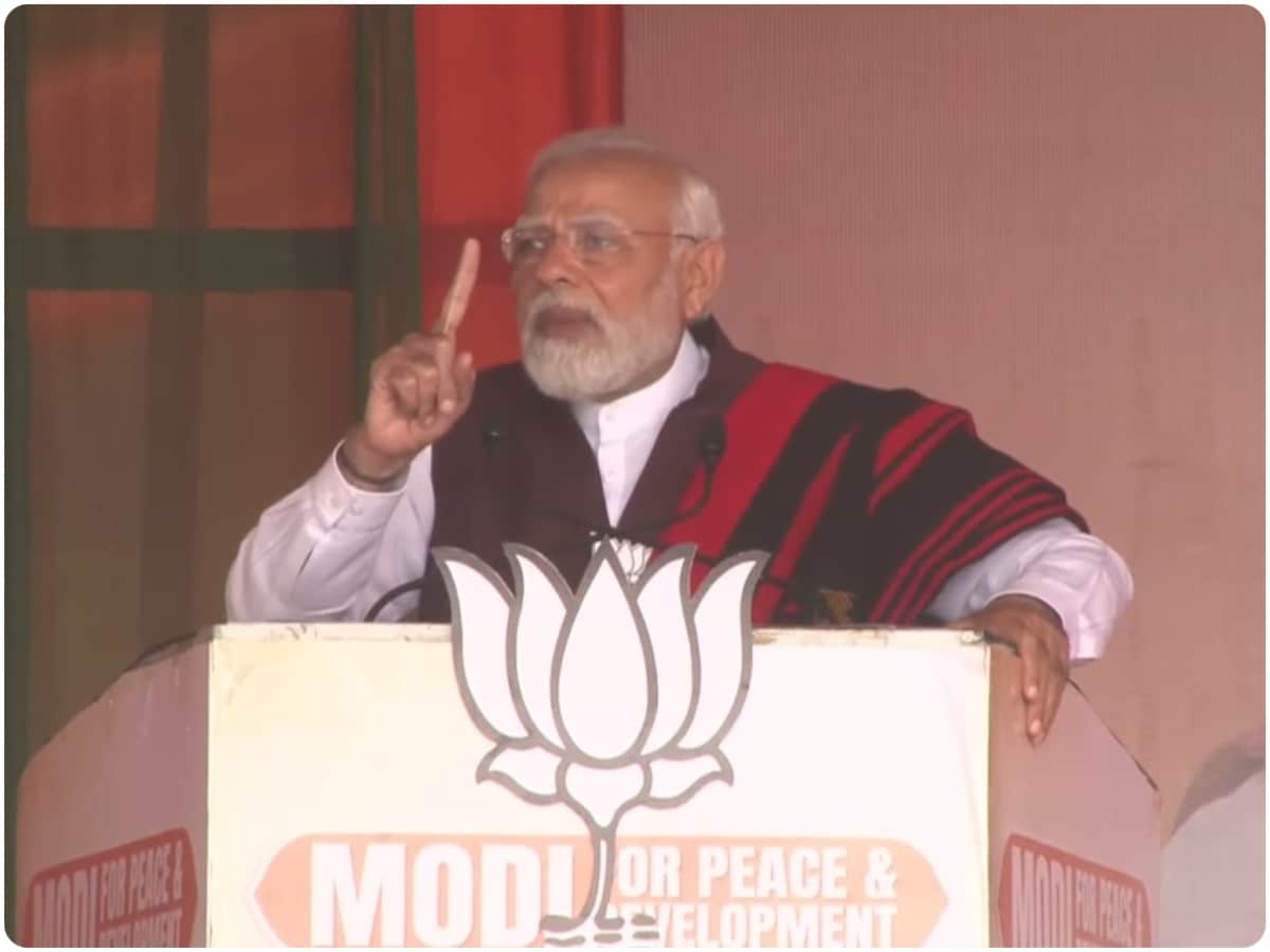 Pm narendra modi wear nagaland traditional dress hold tribal bhala in ...