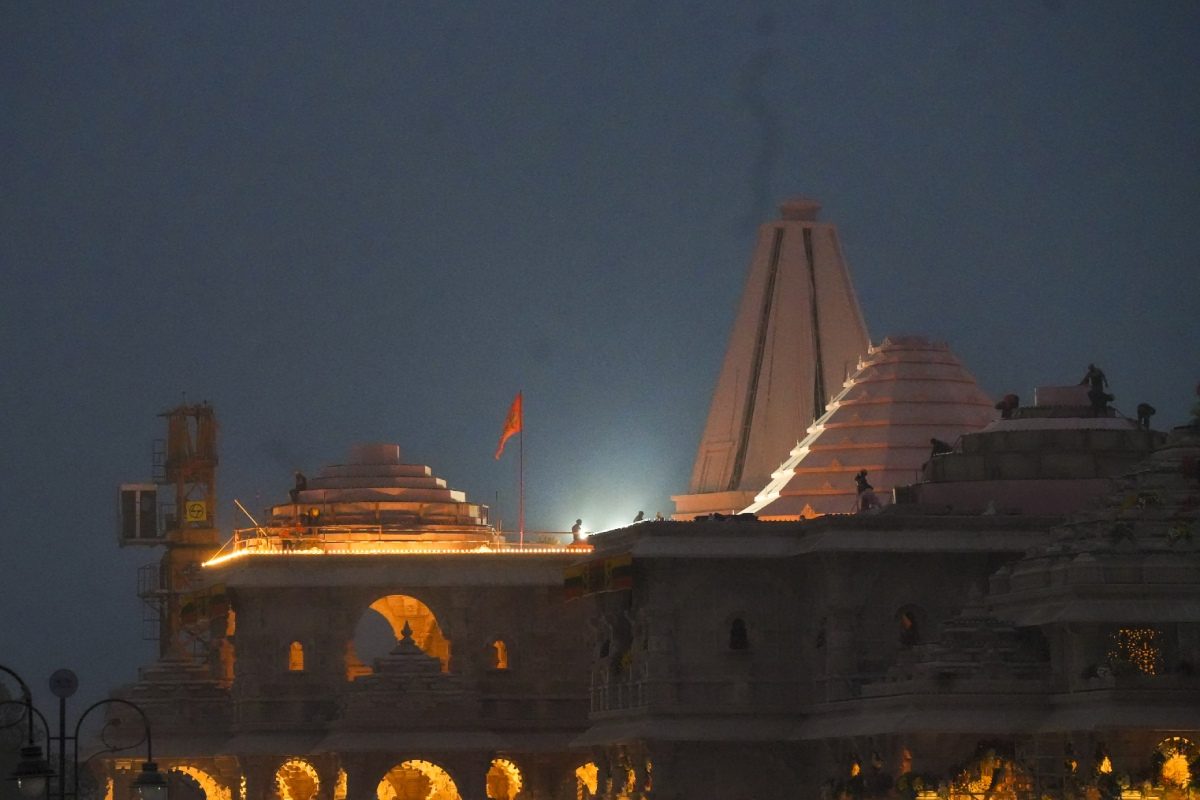 Ram Mandir Inauguration : মুগ্ধ নয়নে চাইছে সমগ্ৰ বিশ্বই! ৰাম মন্দিৰৰ ...
