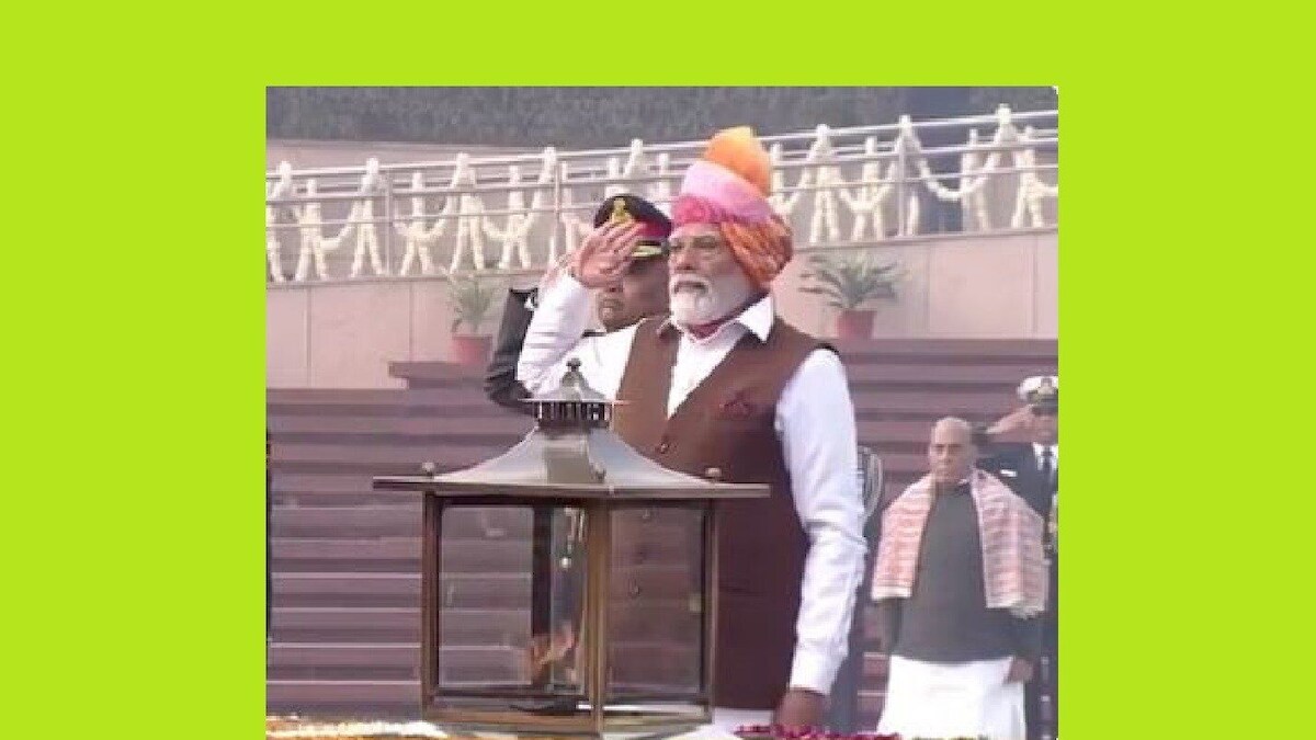 Narendra Modi Photos: Narendra Modi Photos: ৭৫সংখ্যক গণৰাজ্য দিৱসত ...