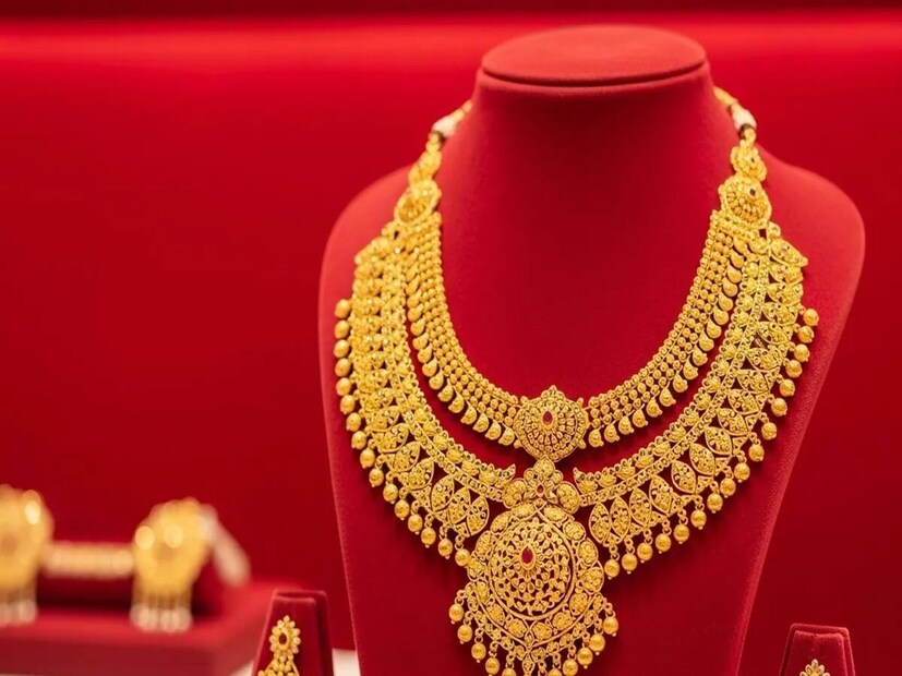 Gold Price: আজি পুনৰ হ্ৰাস পালে সোণৰ দাম! গুৱাহাটীৰ বজাৰত ১০ গ্ৰাম সোণৰ ...