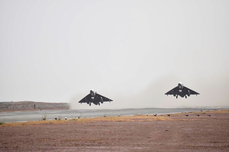 भारतीय वायु सेना का सबसे बड़ा युद्धाभ्यास गगन शक्ति - Inidan air force ...