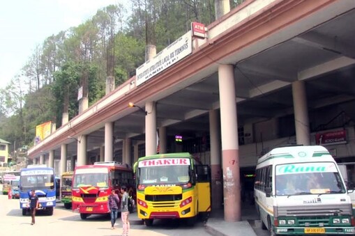 Bag theft in Mandi Bus stand– News18 Hindi