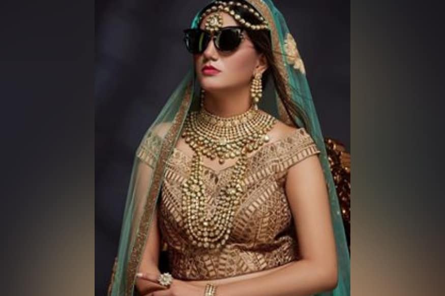 ऑर्केस्ट्रा टीम में गाती थीं सपना चौधरी, इस गाने पर किया ऐसा डांस कि ...