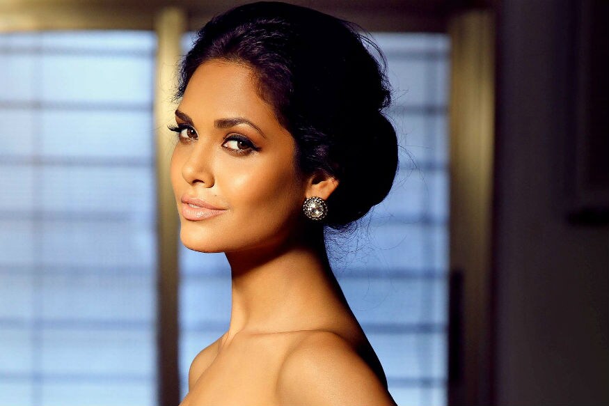 esha gupta celebrating her birthday fan wishes turn 33 this year ...