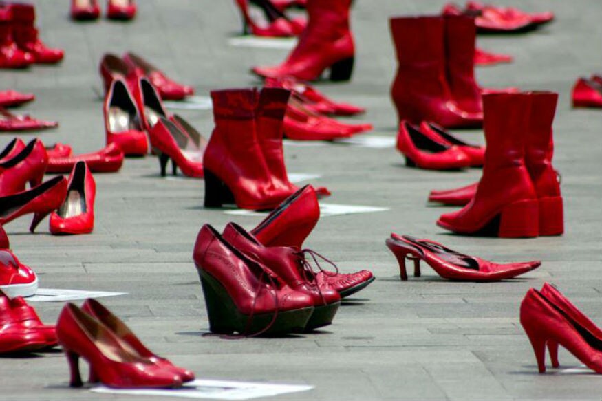 Israel women red shoe protest against domestic violence lcfr/लाल रंग के ...