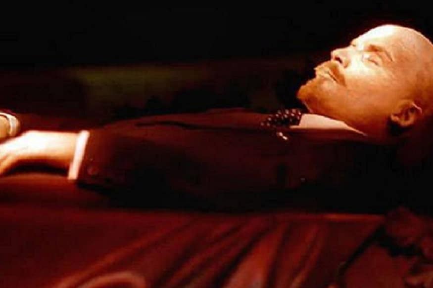 क्यों 97 सालों से रूस में रखा है लेनिन का शव, दफनाया नहीं गया। why ...