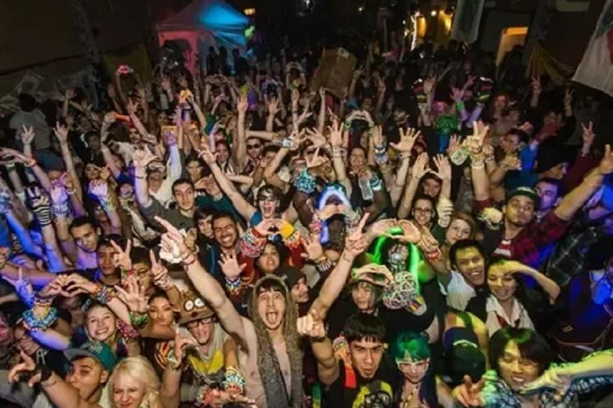 कौन सी ड्रग्स लेने के बाद रेव पार्टियों में आठ घंटे तक डांस करते हैं ...