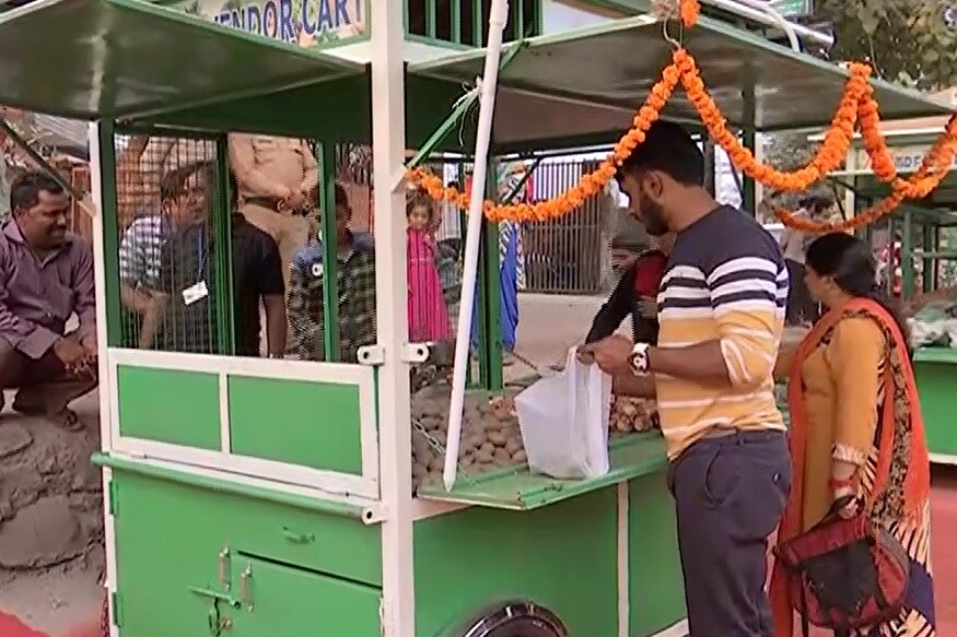 सीएम ने किया 6 नंबर पुलिया पर वेंडिंग ज़ोन का उद्घाटन, स्थानीय निवासी ...