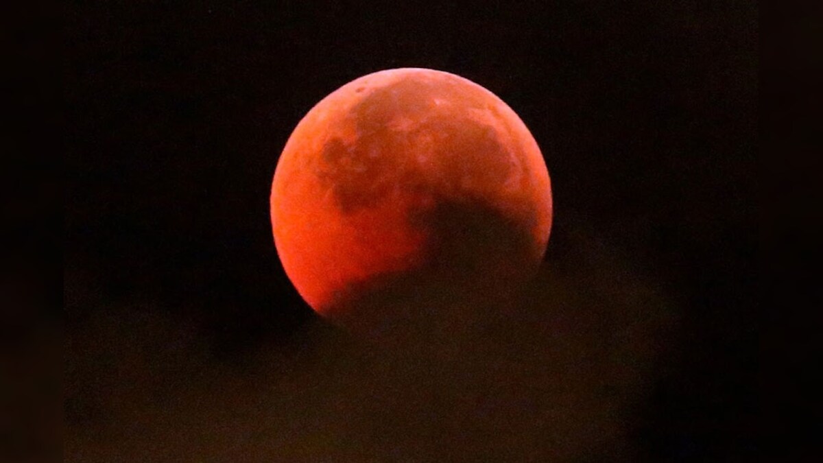 first Lunar Eclipse of 2020 last for 4 hours pregnant women take ...
