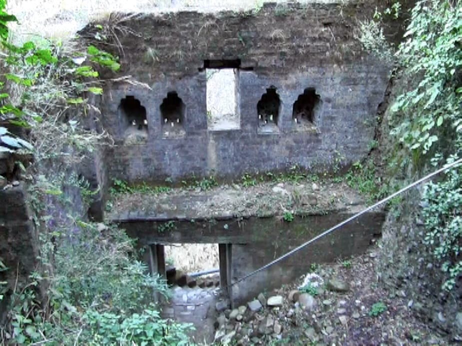 mandi famous kamlah fort facing govt apathy hpvk – News18 Hindi