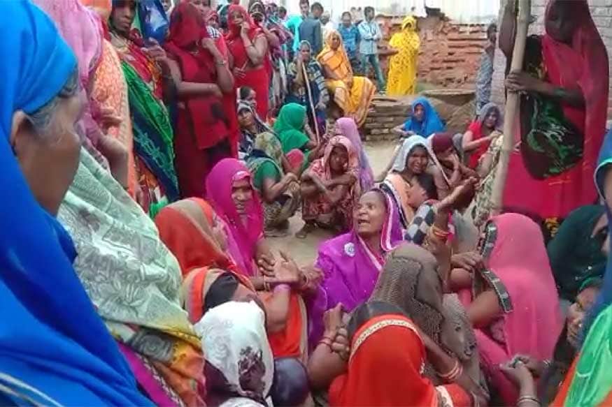 जौनपुर: विवाहिता की रॉड-पत्थरों से सिर कूचकर हत्या, रेप की आशंका ...