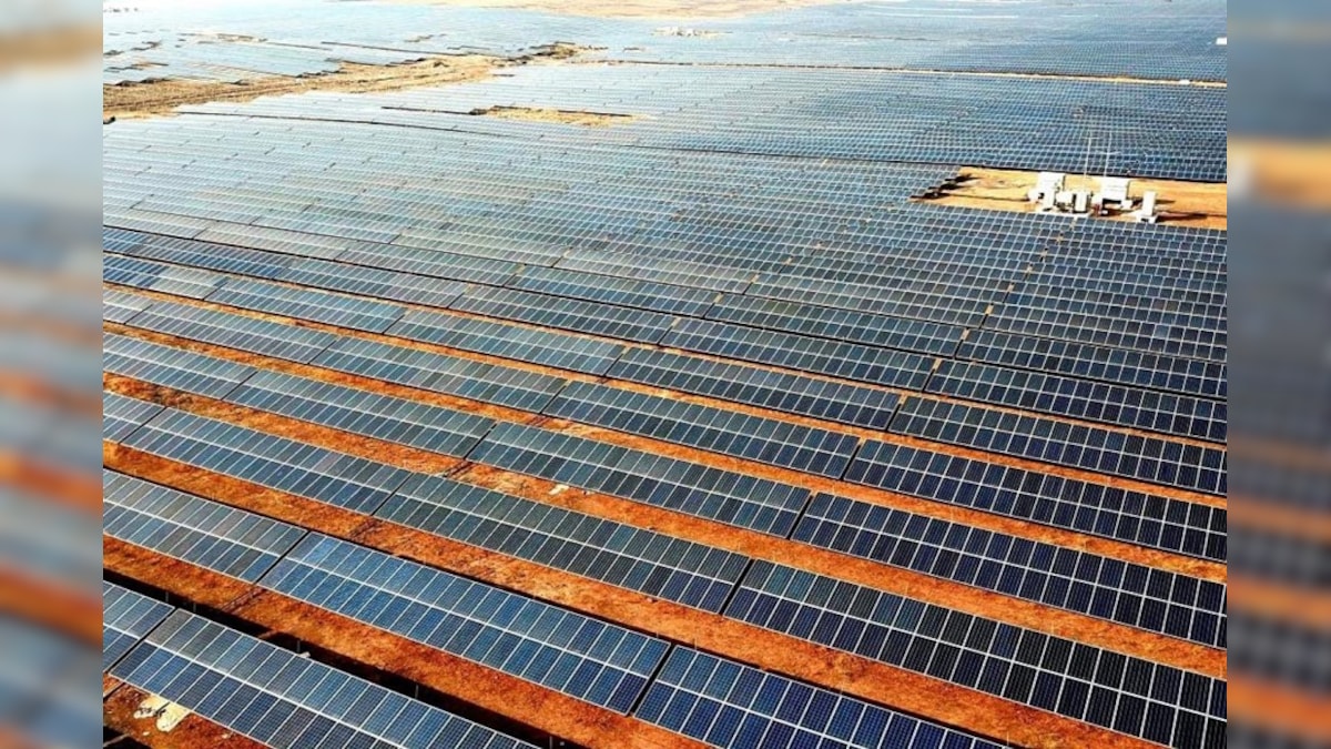 PHOTO में देखिए भारत में बना एशिया का सबसे बड़ा सोलर पावर प्लांट ...