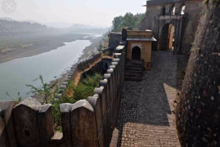Gagron Fort: बिना नींव के नुकीली चट्टान पर खड़ा है यह किला, तस्वीरों से ...