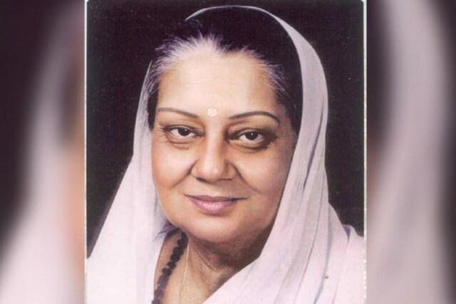 राजमाता सिंधिया : सियासत में 'विजया' और निजी जीवन में 'भाग्य की लेखी ...