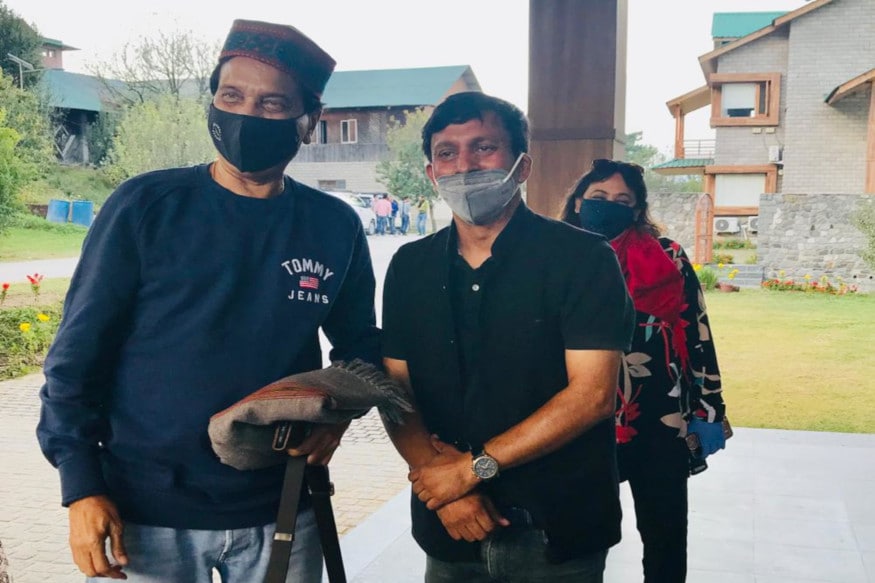 PHOTOS: शूटिंग के लिए कुल्लू पहुंचे रणबीर कपूर और शिल्पा शेट्टी, 1 ...