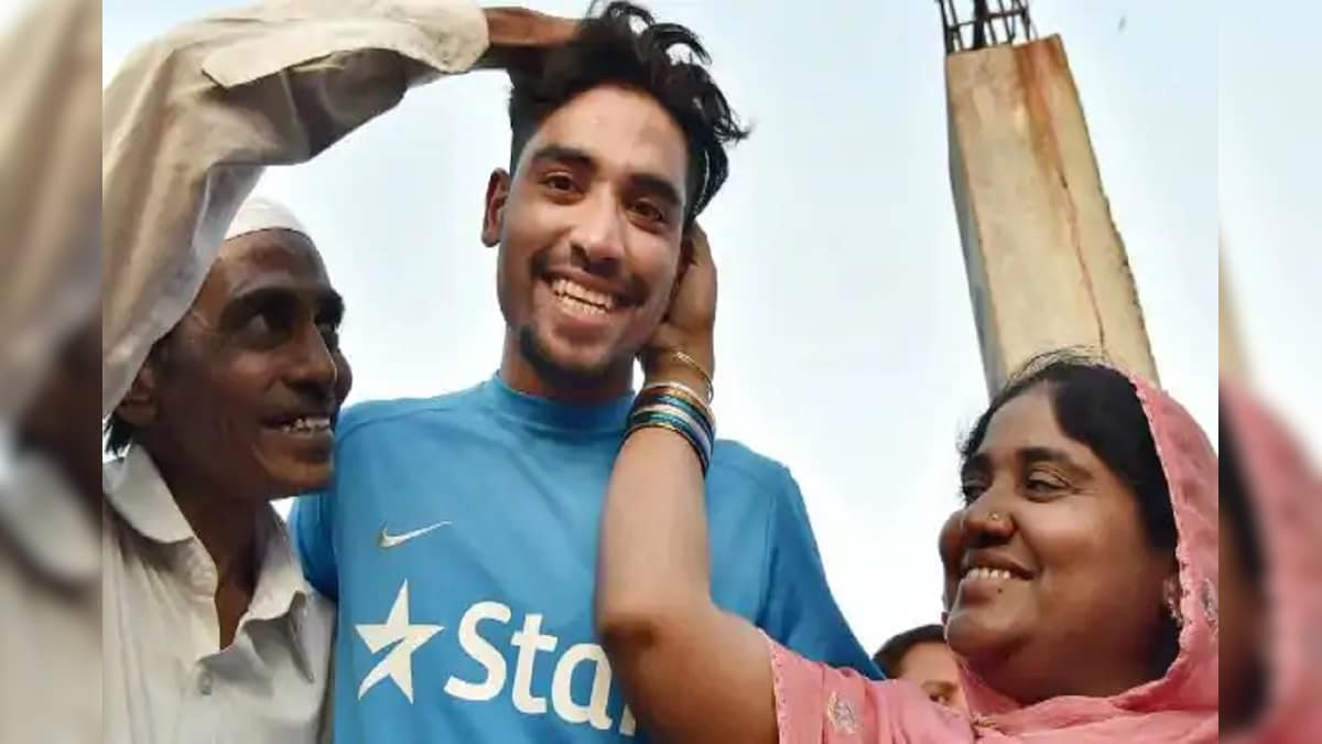 टीम इंडिया के तेज गेंदबाज मोहम्मद सिराज के पिता का निधन, नहीं दे पाएंगे ...