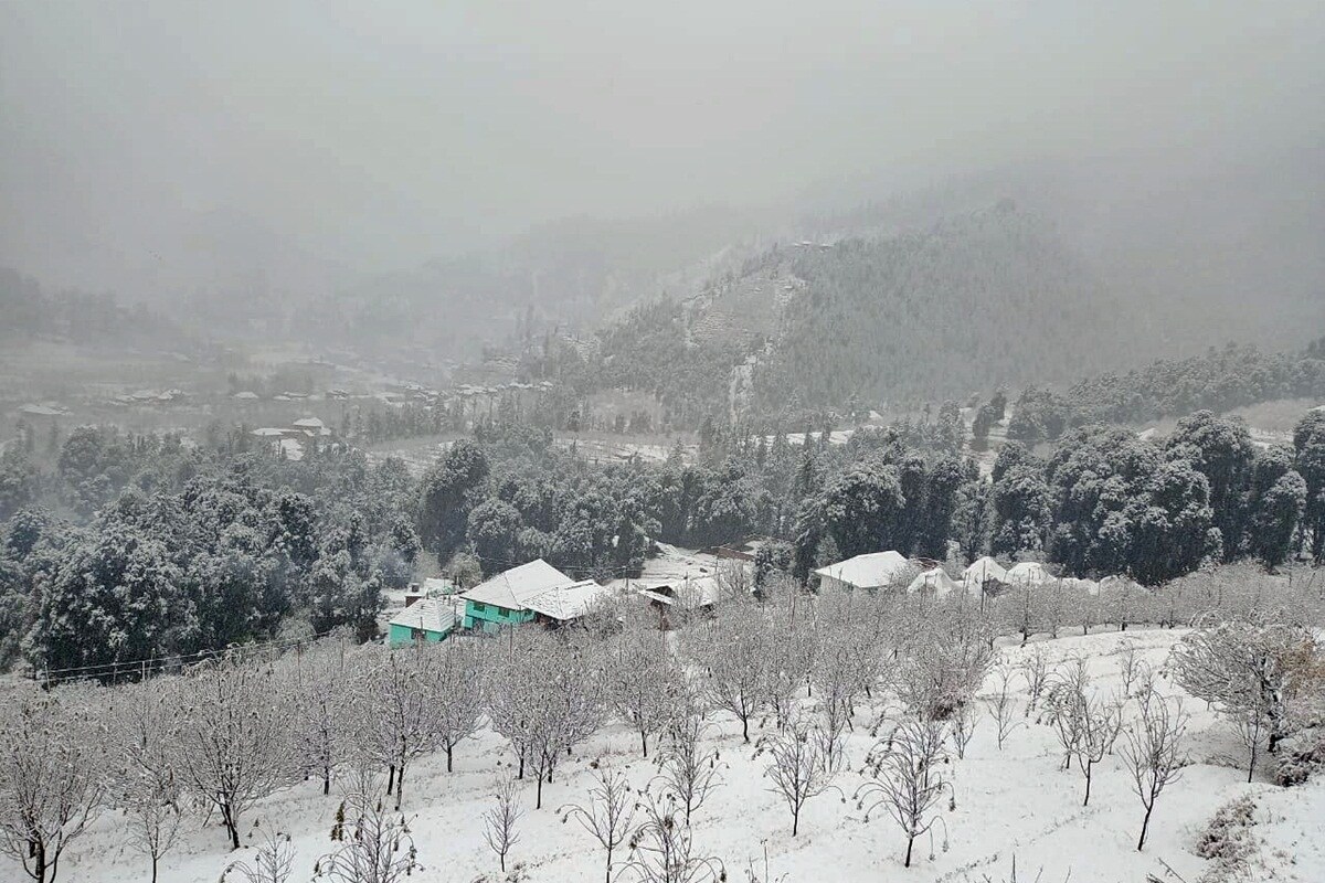 Snowfall in Mandi area high reaches hpvk