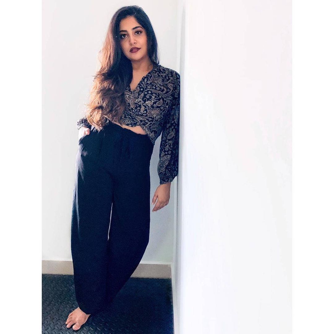 B'day Spl: कंगना रनौत की फिल्म के मलयालम रीमेक में नजर आएंगी Manjima ...