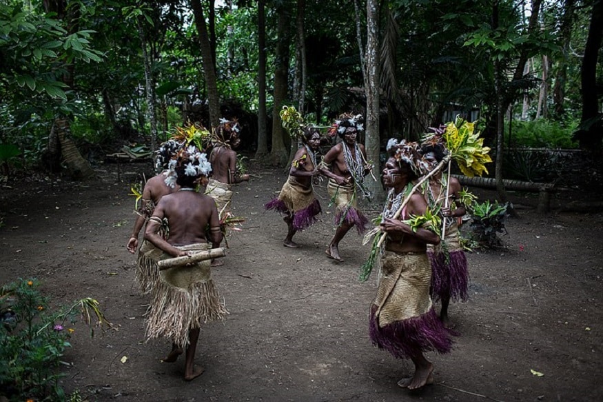 सभ्यता से दूर वो द्वीप, जहां ब्रिटेन के Prince Philip को ज्वालामुखी का ...