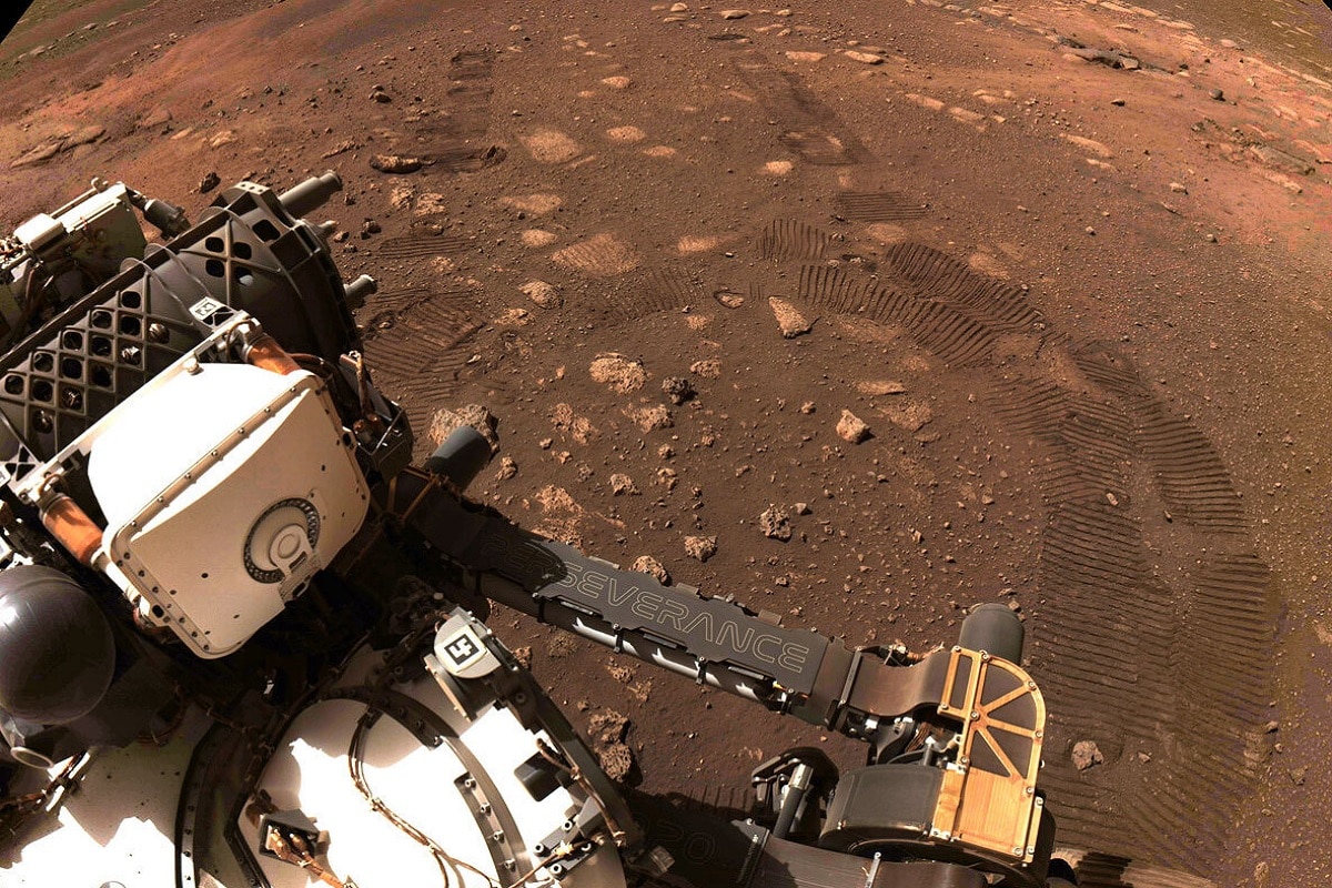 NASA: Mars Perseverance rover Soil sampling Failure powdery rock ...