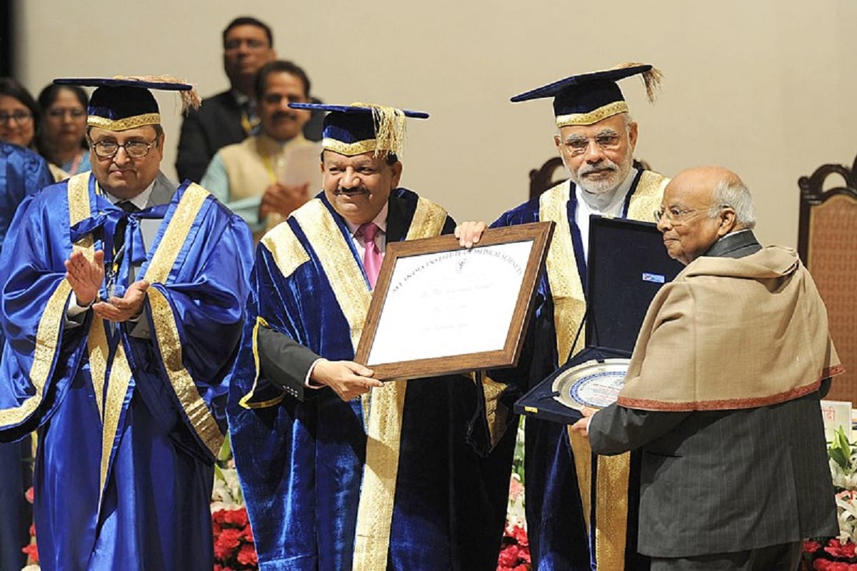 First heart Transplant in India by AIIMS team of Surgeons Dr P ...