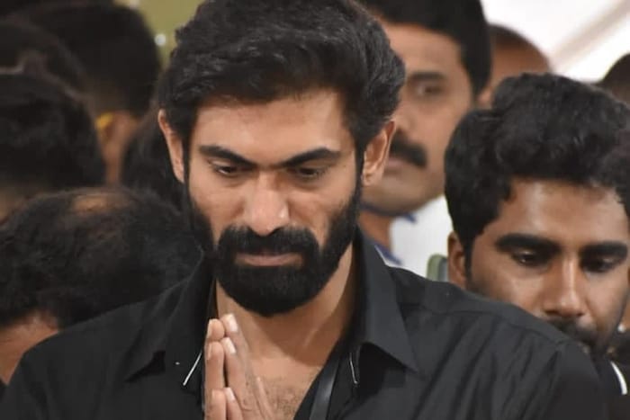 Puneeth Rajkumar Last Rites Brother Shiva Rajkumar Cried Badly To Hug