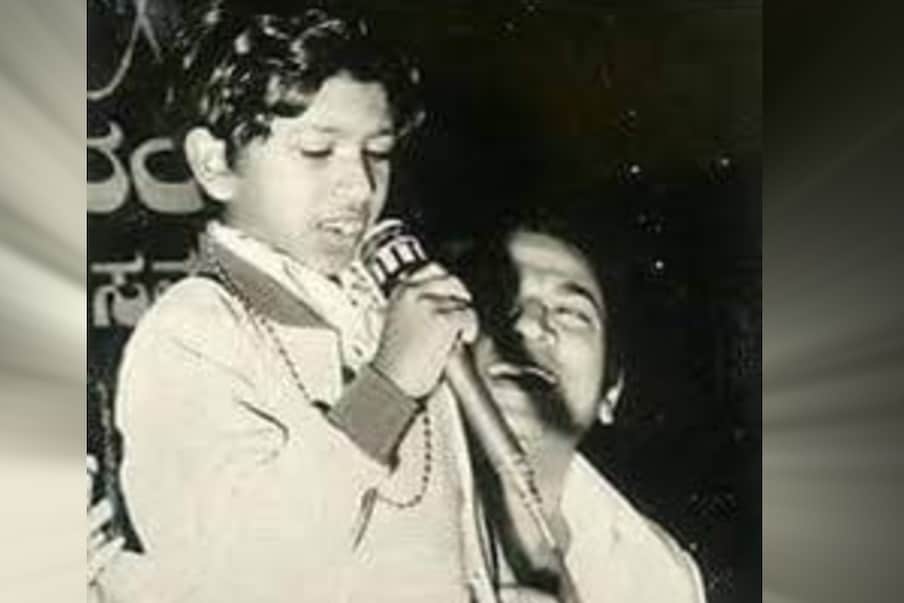 Rip puneeth rajkumar childhood rare pics gone viral see here bhojpuri ...
