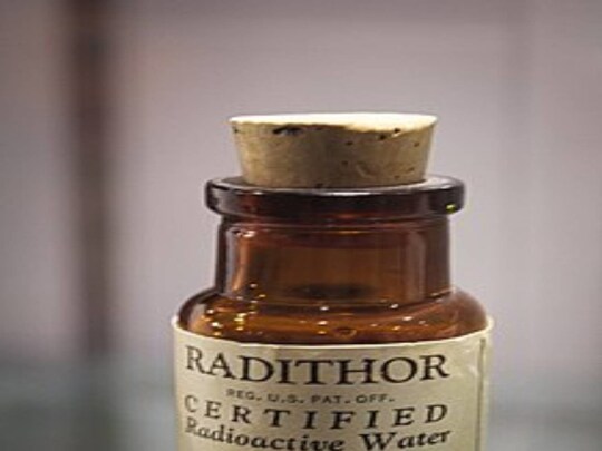 जिसे ज़हर मानती है दुनिया, सैकड़ों साल पहले अमेरिका में उसे दवा मानकर ...