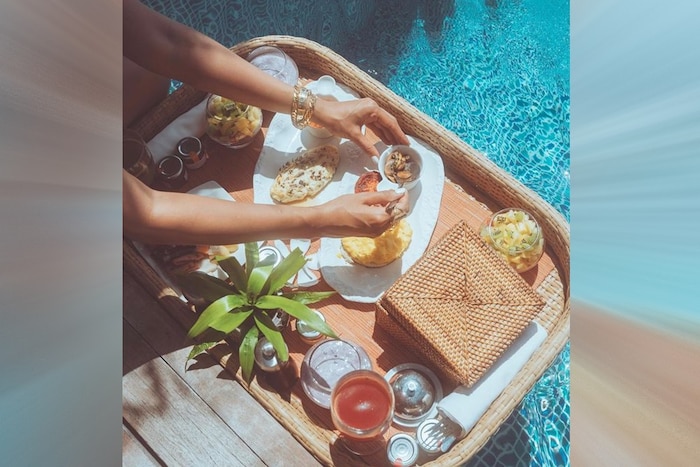 Actress Pooja Hegde Enjoying Maldives Vacation in Bikini taking ...