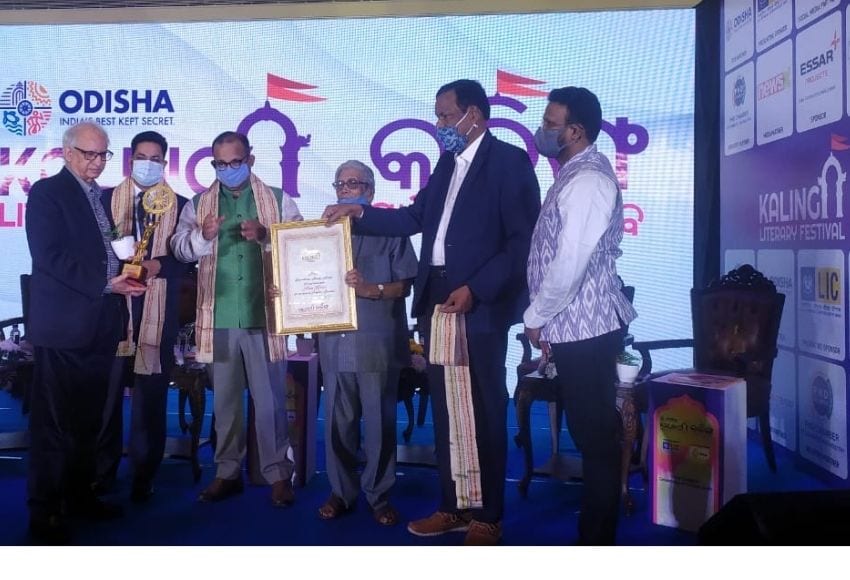 KLF 2021: वरिष्ठ कवि अरुण कमल और दिव्य दत्ता 'कलिंग साहित्य सम्मान' से ...