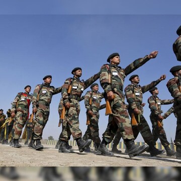 भारतीय सेना ने लॉन्च किया WhatsApp जैसा सिक्योर चैट ऐप, जानें इसमें ...