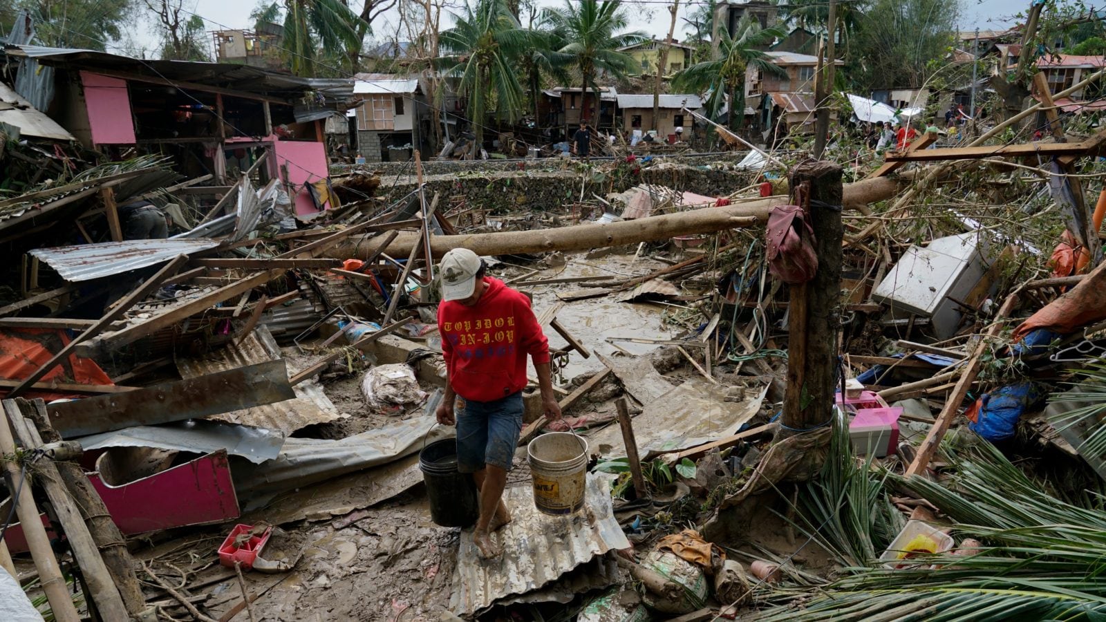 फिलीपींस में तूफान RAI से लाखों प्रभावित, अब तक 375 लोगों की हुई मौत ...