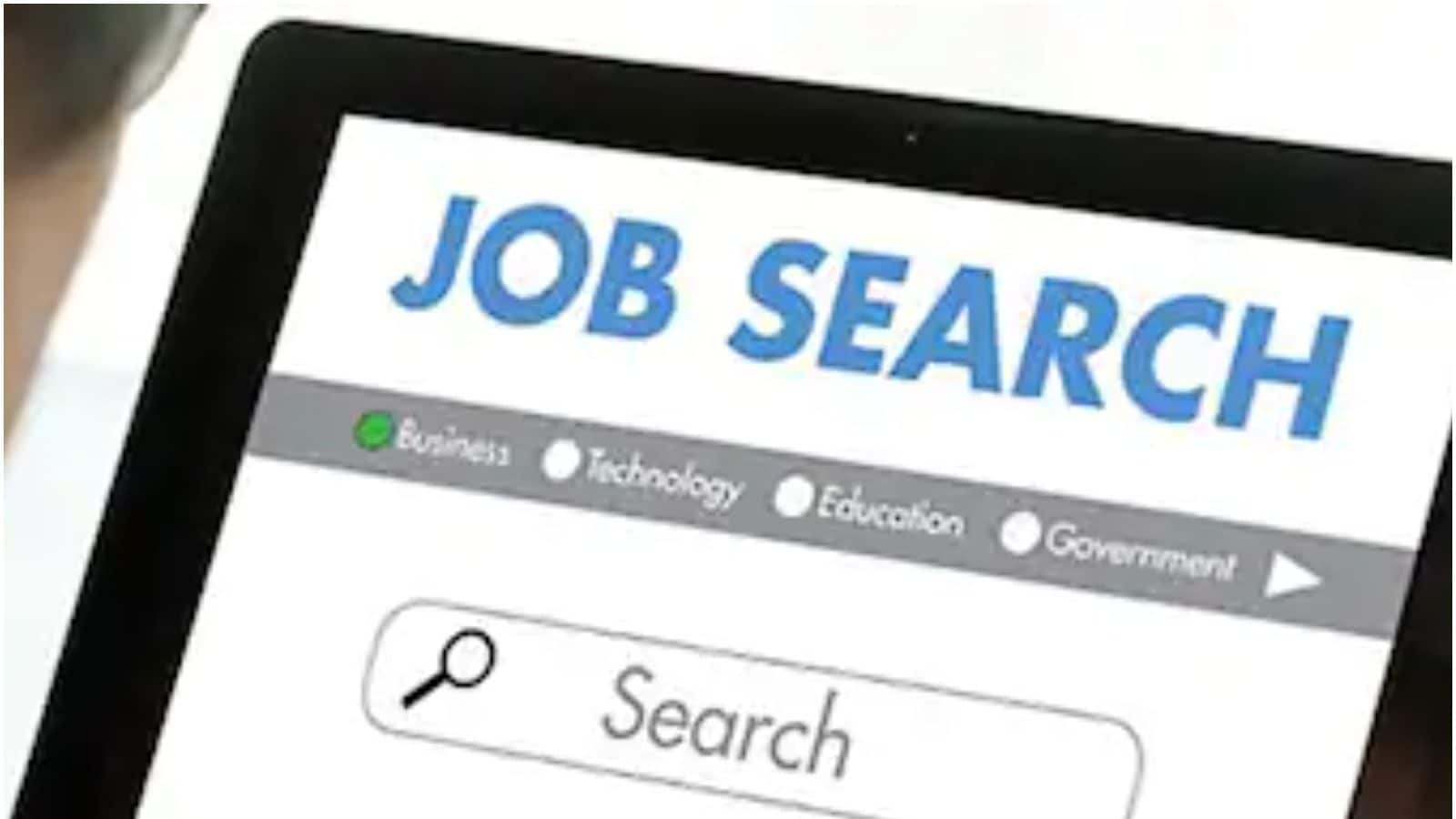 Career Tips: अपने लिए जॉब ढूंढ रहे हैं? इन तरीकों से जल्दी मिलेगी नौकरी ...