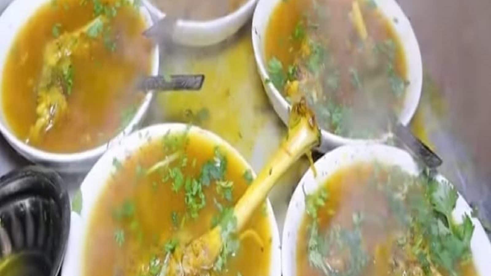 खरोड़ा करी और सूप का पुराना ठिया, पहुंचें पूसा रोड पर 'सुभाष जी खरोड़े ...