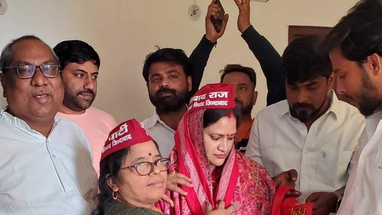 आजमगढ़ में ढह गया BSP का किला, 3 विधायकों के बाद अब बाहुबली अखंड प्रताप ...