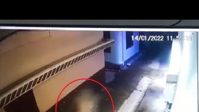 Video Viral: आजमगढ़ की गलियों में घूम रहा 'भूत', CCTV वीडियो देखकर सहमे ...