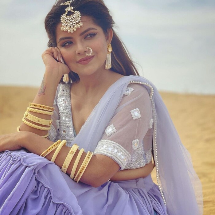 Paani Paani fame singer Rini Chandra glamorous photos Khesari lal yadav ...