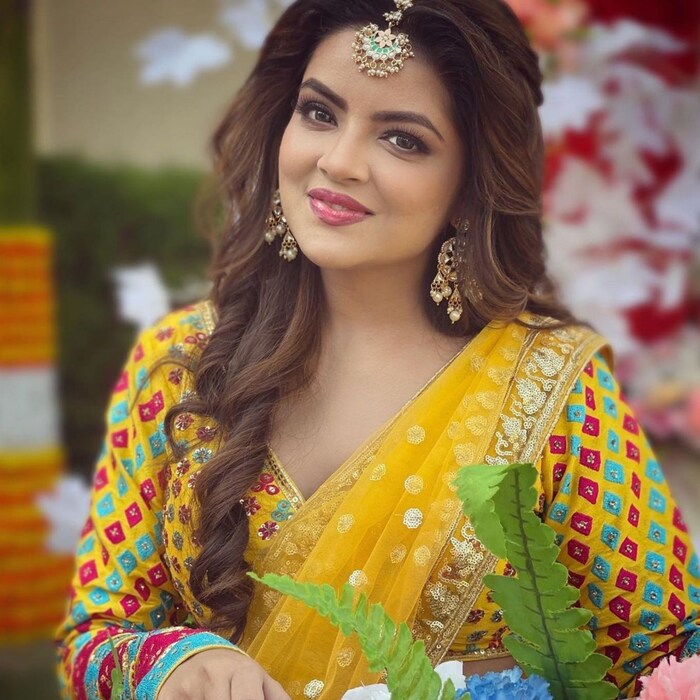 Paani Paani fame singer Rini Chandra glamorous photos Khesari lal yadav ...