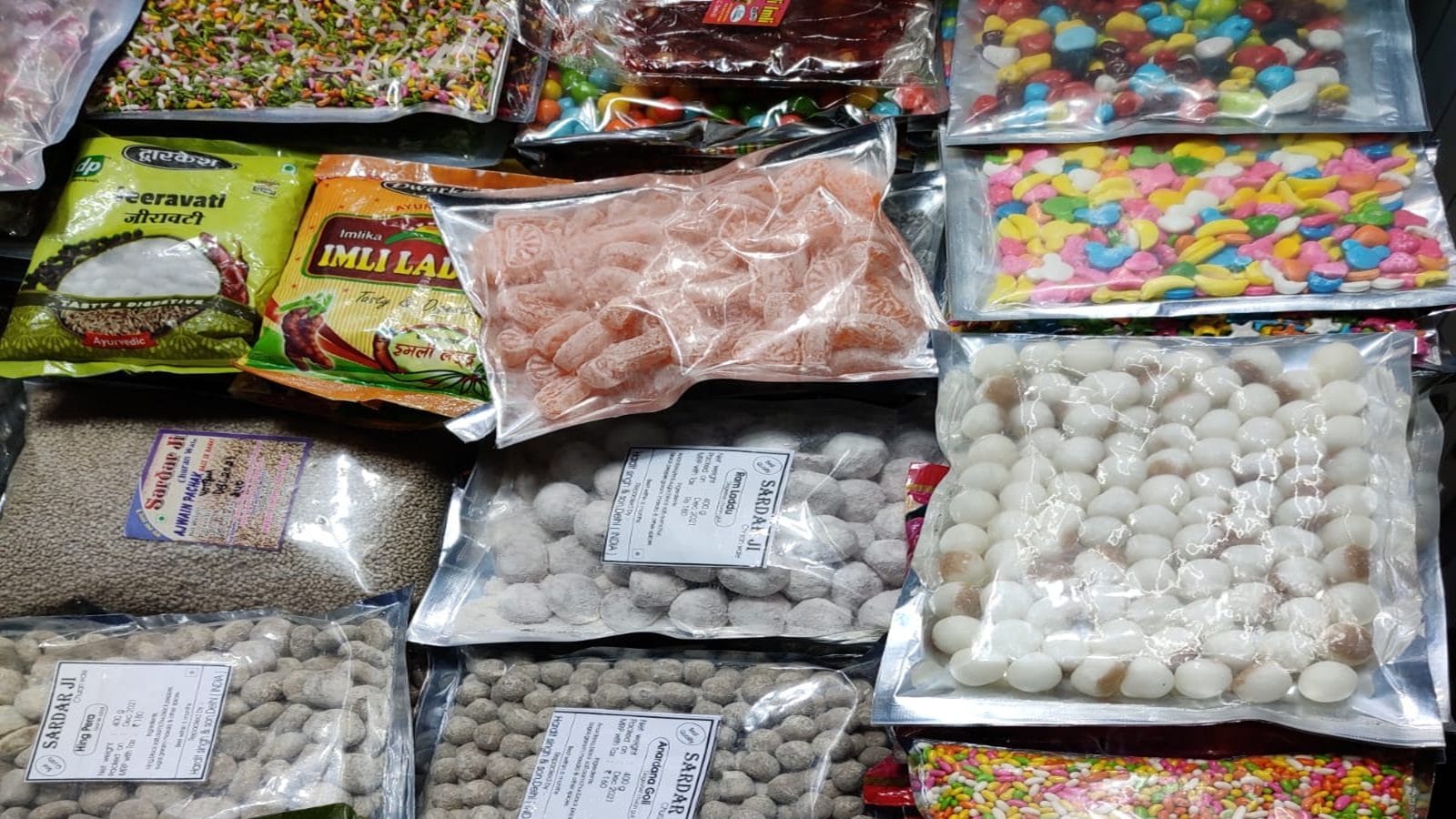 चूरन, आम पापड़ से लेकर संतरे की गोली तक, पेट का हाजमा दुरुस्त रखना है ...