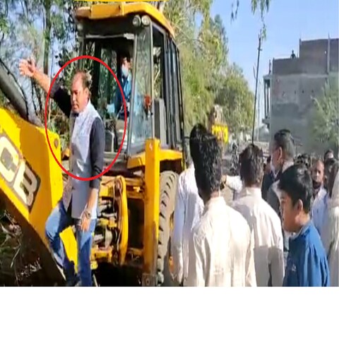 राजगढ़ में BJP नेता की दबंगई, कब्जा हटाने पहुंचे तहसीलदार पर छिड़का ...