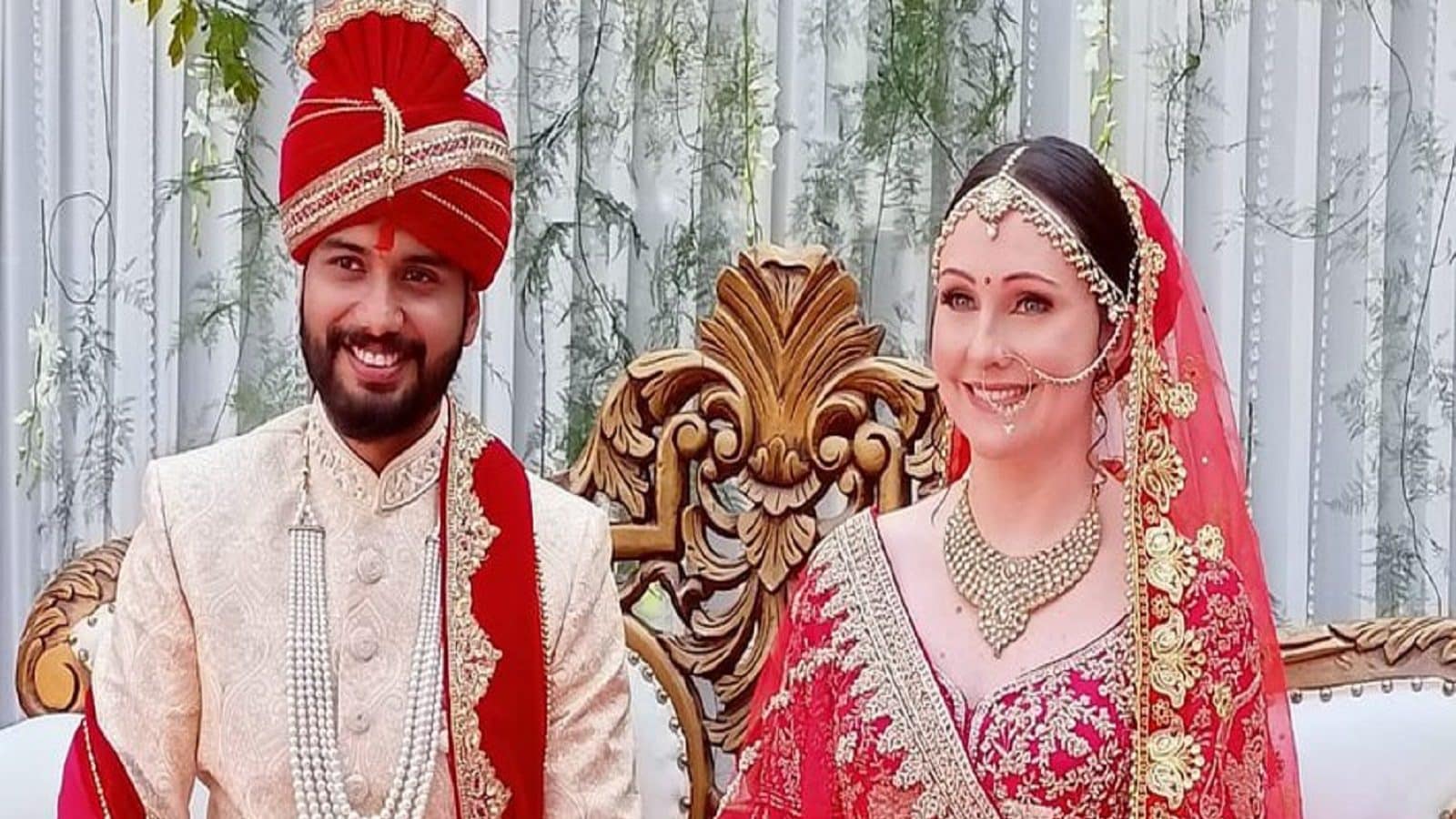 भारत में तैनात ब्रिटिश अफसर को देसी लड़के से हुआ प्‍यार, फोटो शेयर कर ...