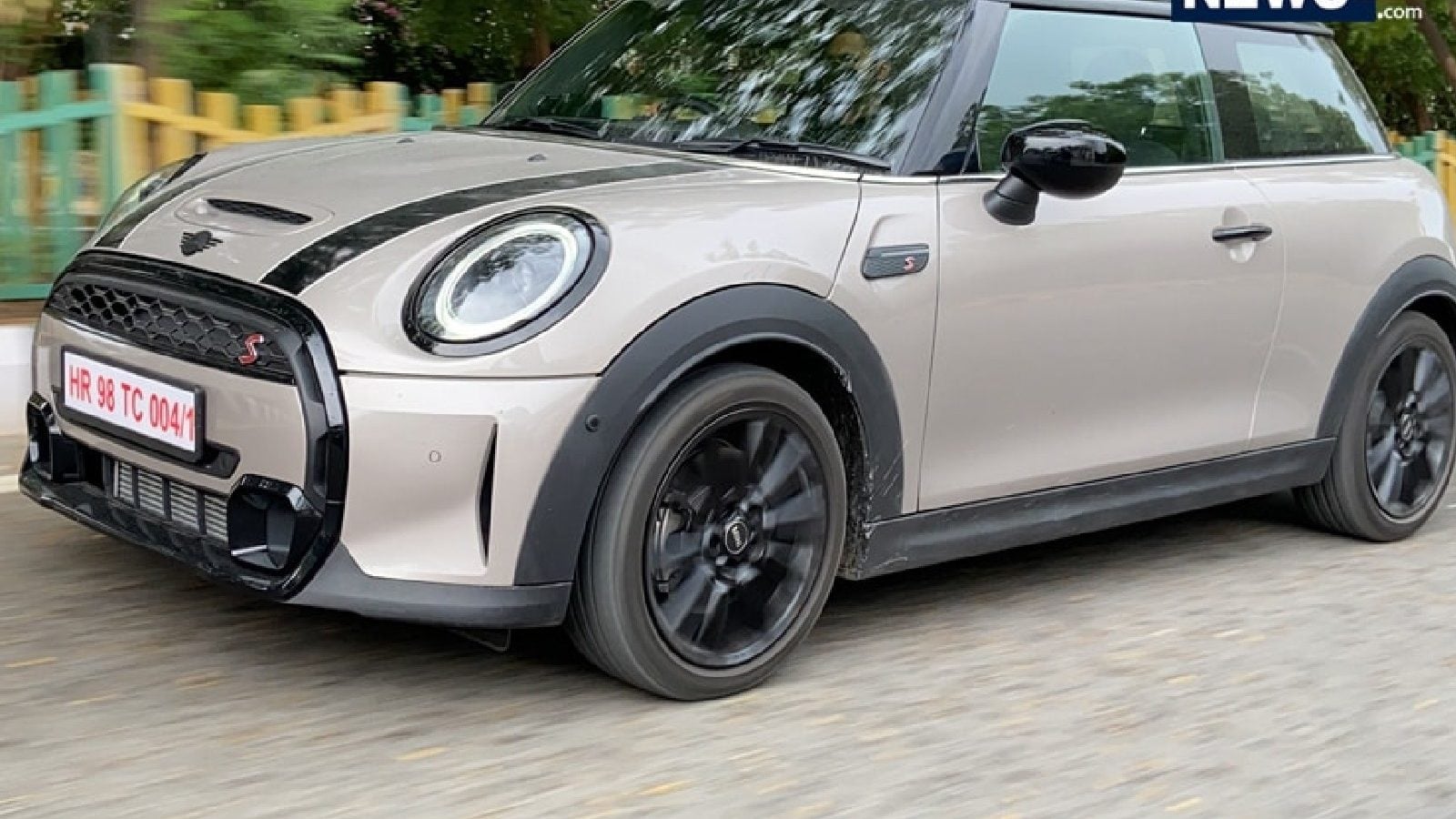 BMW पेश करने जा रही सस्ती इलेक्ट्रिक कार, लॉन्च से पहले ही सोल्ड आउट ...