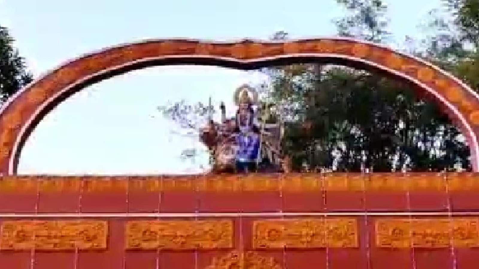 Chatra News: 3 दिवसीय इटखोरी महोत्सव का आगाज, 3 धर्मों का समागमस्थल है ...