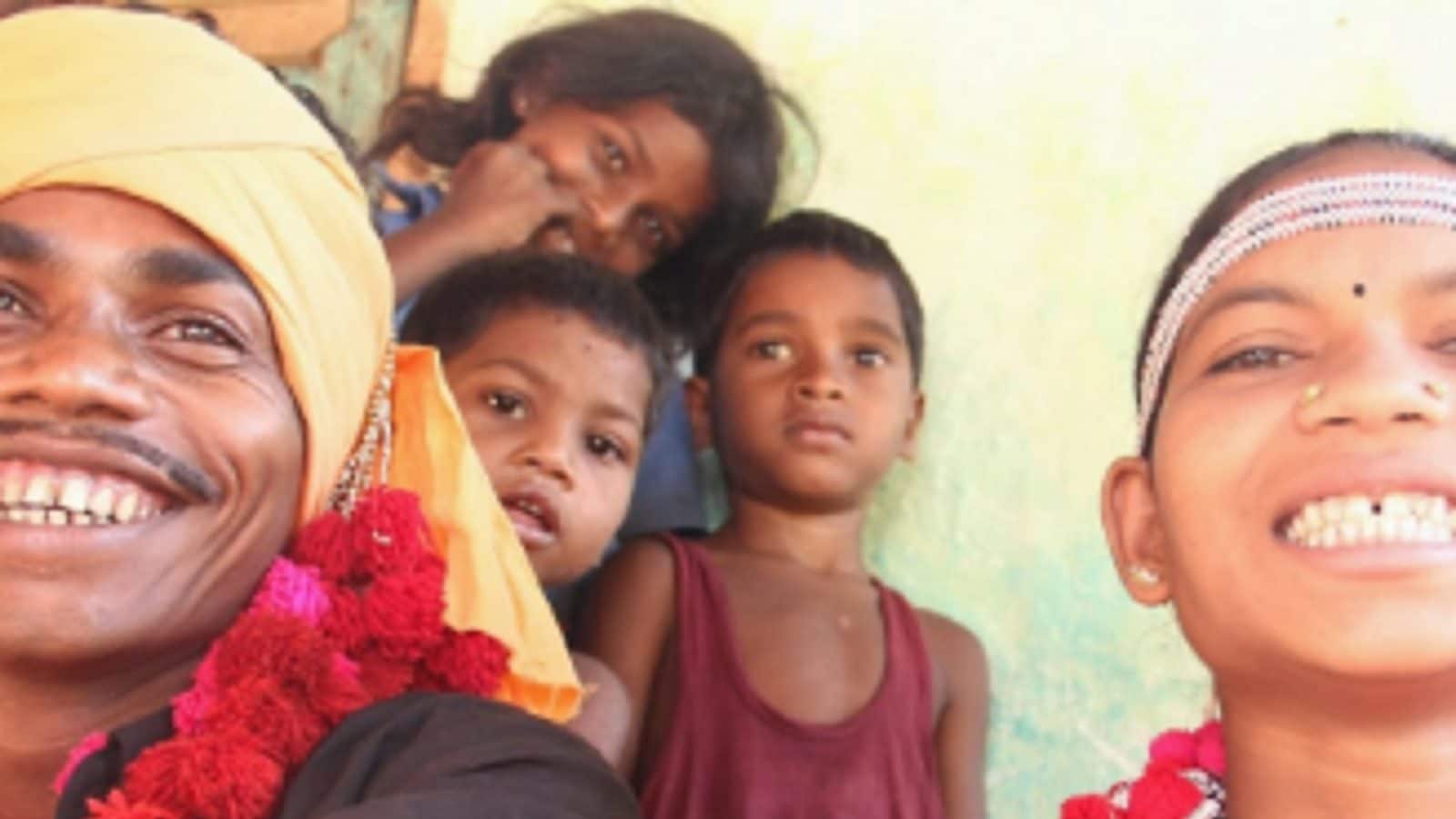 वैलेंटाइन डे पर जानें छत्तीसगढ़ की घोंटुल परंपरा, जिसमें लड़के-लड़कियां ...