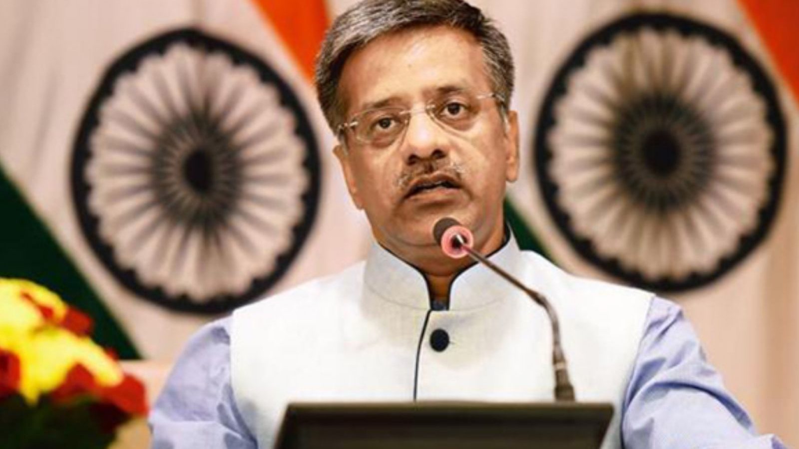 Exclusive: भारतीय उच्चायुक्त ने कहा- तेजी के साथ श्रीलंका की मदद कर रहा ...