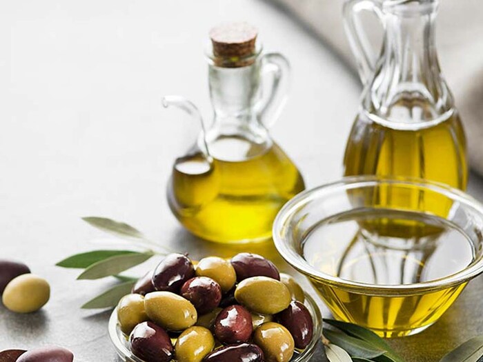 एसी में बैठने से अगर ड्राई हो जाती है स्किन तो फॉलो करें ये टिप्स - how ...