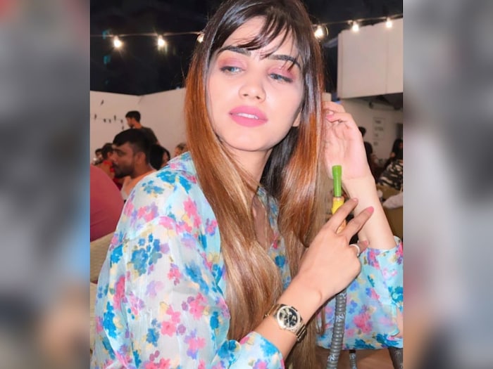 Mahi Khan Photos: 'नमक हराम' में हुई एक्ट्रेस माही खान की एंट्री, बारिश ...