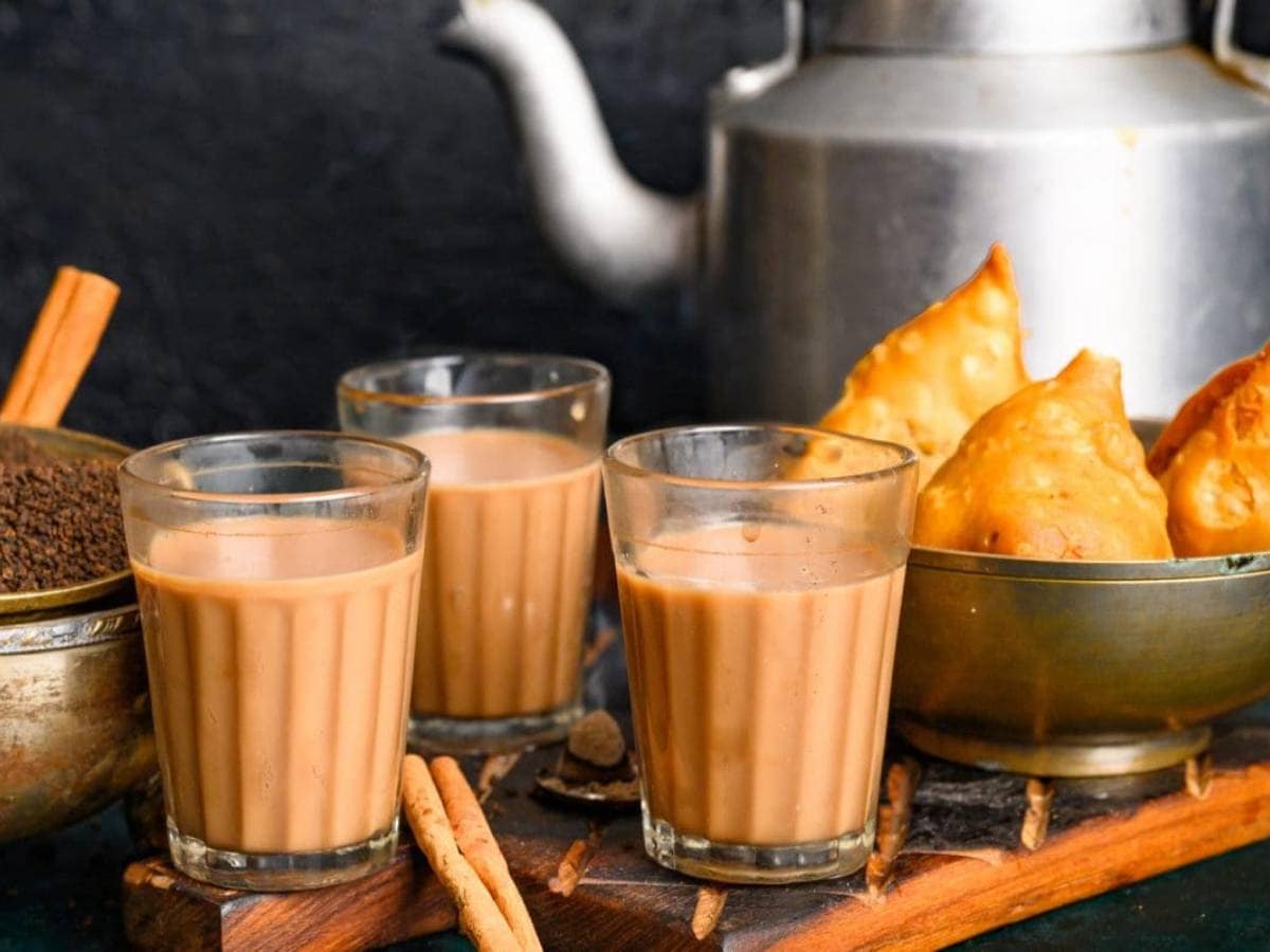 जानिए पाकिस्तान के 'चाय कल्चर' के बारे में, जिसमें कटौती की अपील कर रहे ...